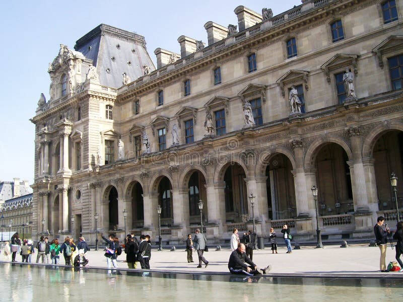 Louvre square editorial stock photo. Image of architecture - 43879483