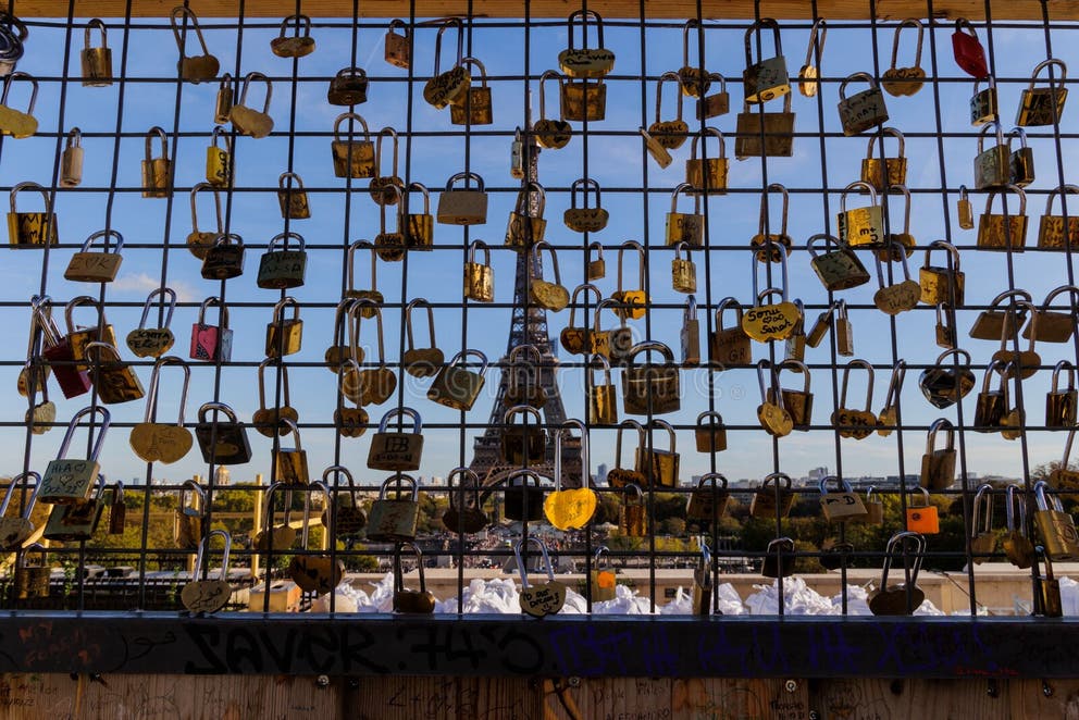 Love Locks Near the Eiffel Tower Editorial Stock Image - Image of ...