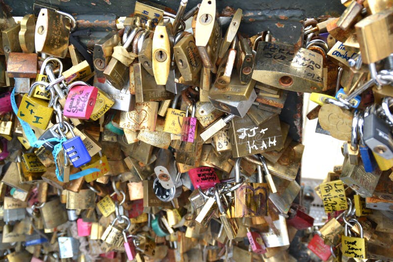 Love locks in Paris editorial photo. Image of shiney - 54857916