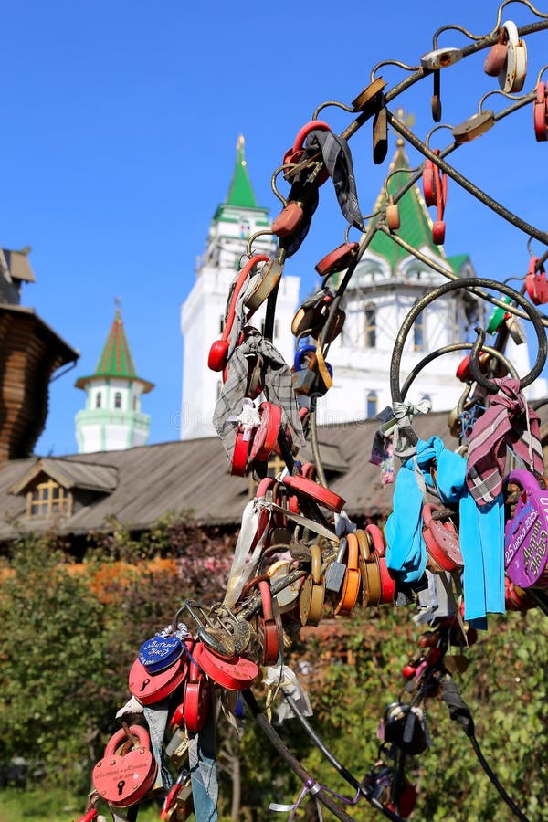 Love Locks Tree in Izmailovo Kremlin - Moscow Russian Stock Photo ...