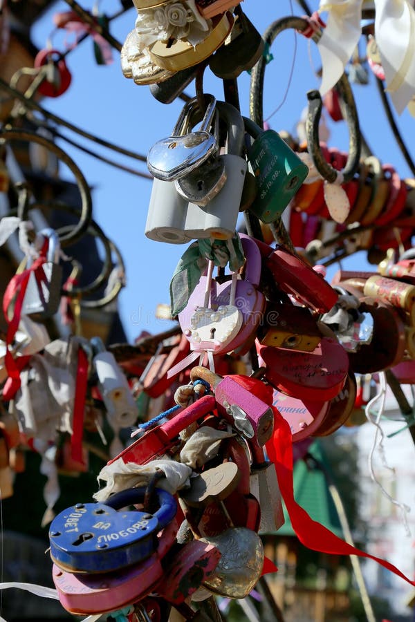 Love Locks Tree in Izmailovo Kremlin - Moscow Russian Stock Photo ...