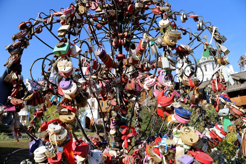 Love Locks Tree in Izmailovo Kremlin - Moscow Russian Stock Image ...