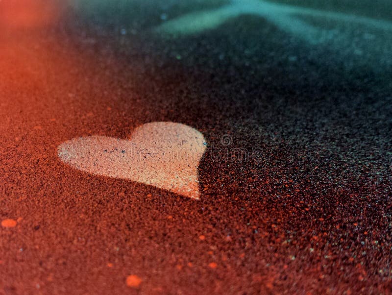 Red Spray Paint Heart Stock Photos - Download 213 Royalty Free Photos