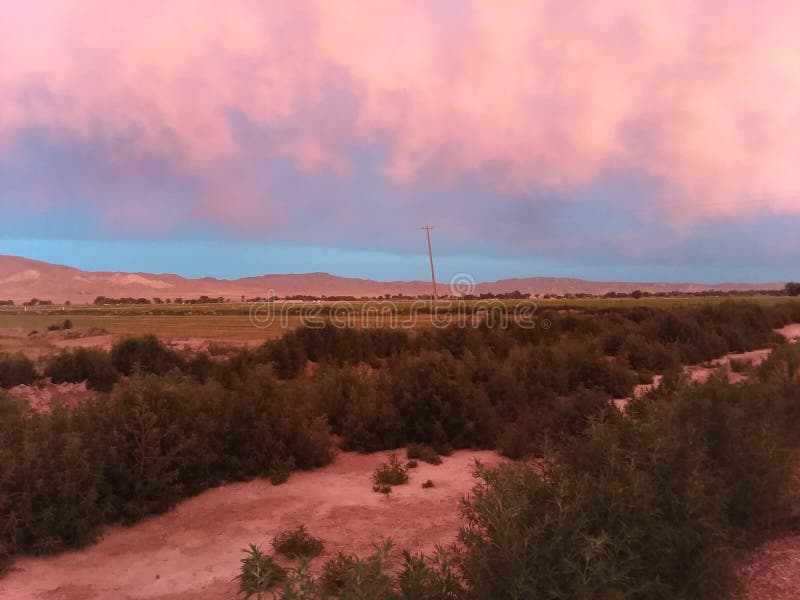 Lovelock sunset stock image. Image of sunset, scenic - 155711701