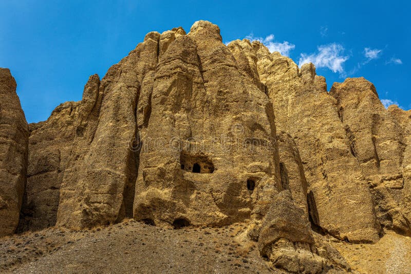 Low-angle of an Ancient Architectural Site in Zanda County, Ali ...