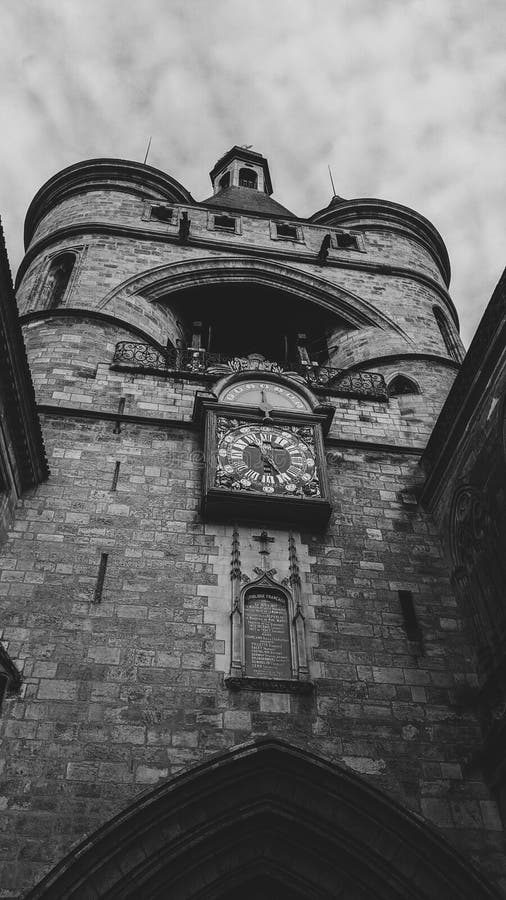 Photography of BELL PEPPERS Falling from the Sky, Hyperpop Colour ...