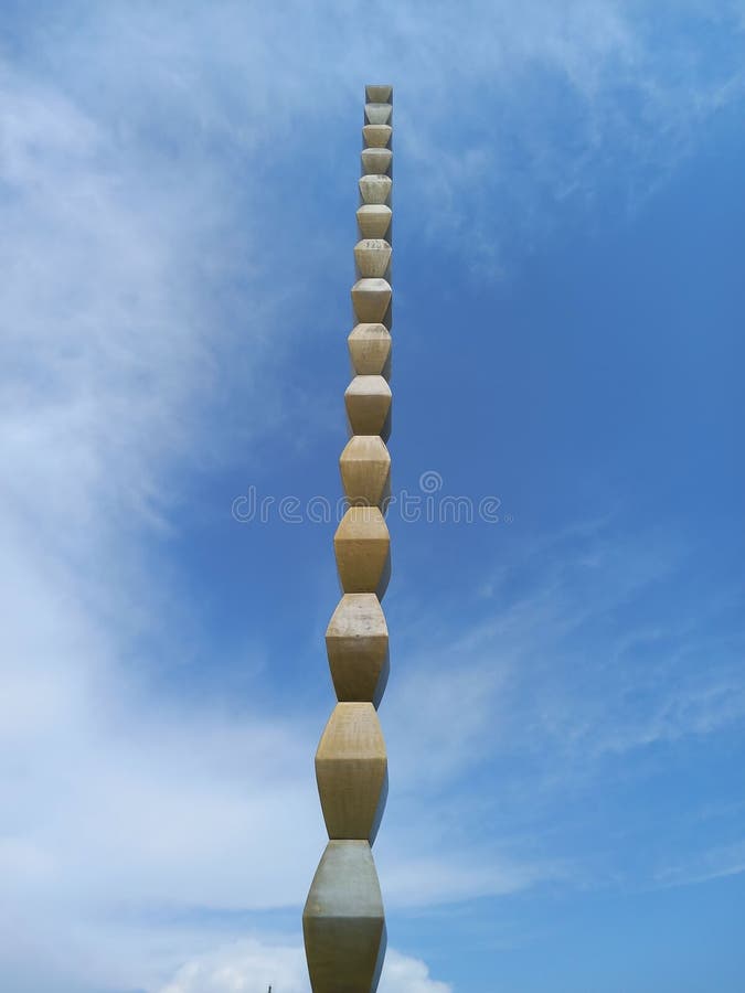 Infinity Column - Constantin Brancusi Masterpiece Editorial Stock Image ...