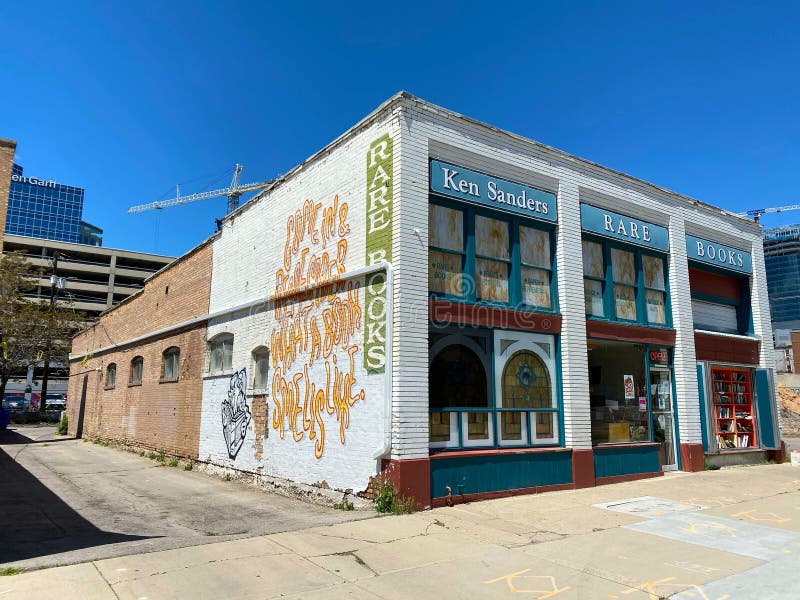 Low-angle View of a Modern Library in Hayward, USA Editorial Image ...