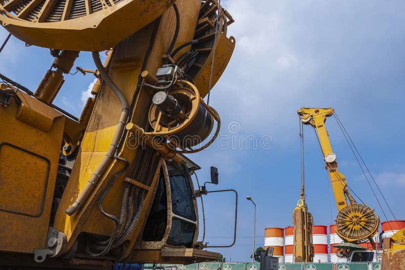 Hydraulic Diaphragm Wall Equipment of Boring Machine with Earth ...