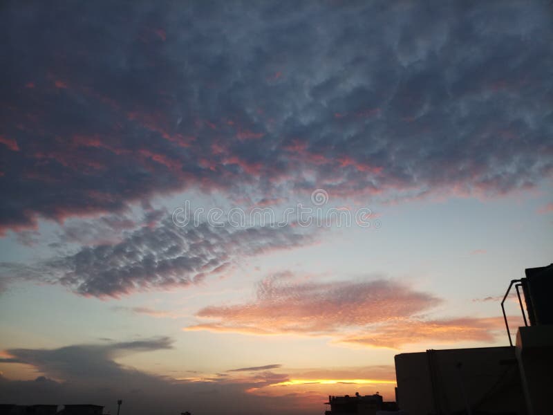 Low Clouds Sunset Mesmerizing Dusk Time Stock Photo - Image of dusk ...