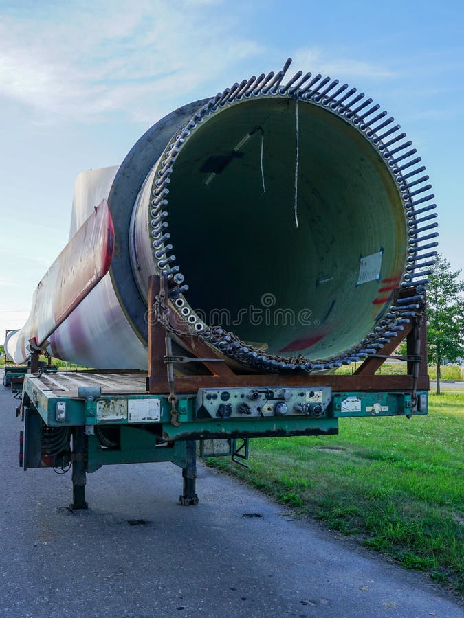 Low-loader Semi-trailer with Oversized Wind Generator Parts in the ...