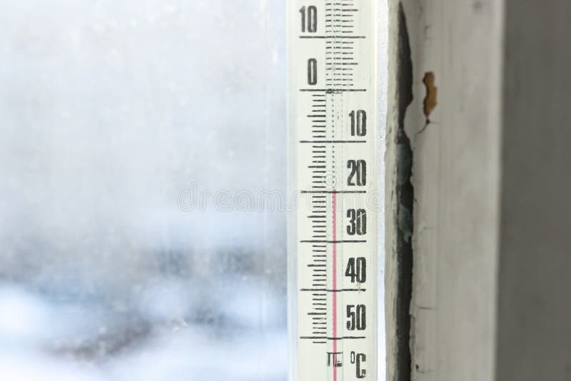 Low Temperature on Thermometer Stock Photo - Image of twenty, frosty: 64715286