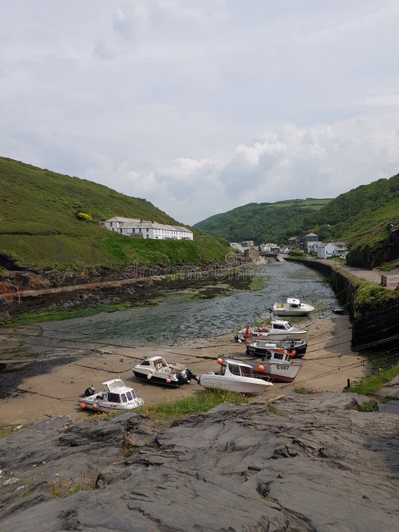 Boscastle editorial photo. Image of cornwall, tide, boscastle - 118268811