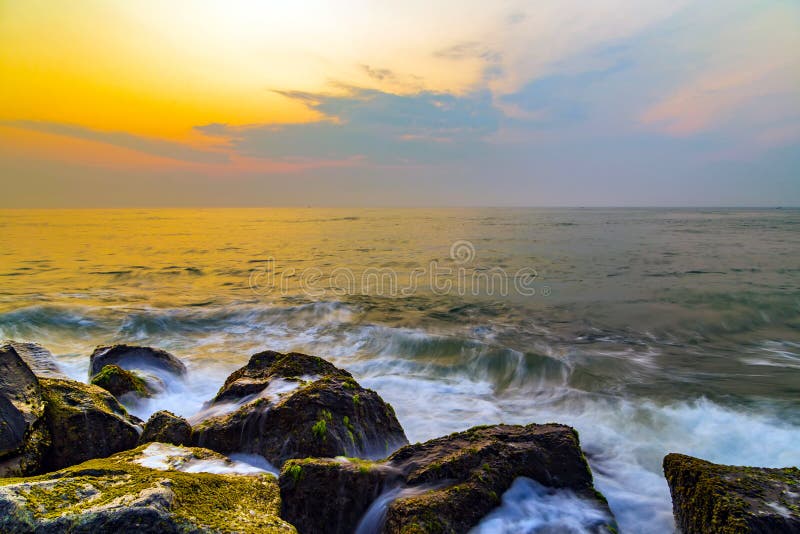 Low Tide at Sunset Ocean Wave Stock Photo - Image of ocean, dawn: 165537112