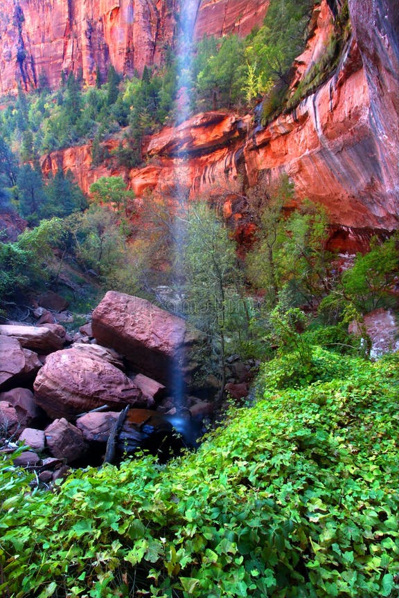 Lower Emerald Pool Waterfall Utah Stock Photo - Image of rocky, pool ...