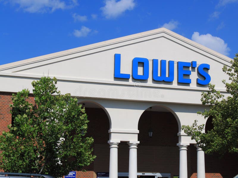Lowes Store Front editorial image. Image of chain, repair - 20913825