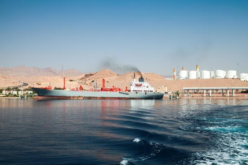 LPG Tanker loading in port stock image. Image of arabia - 211549919