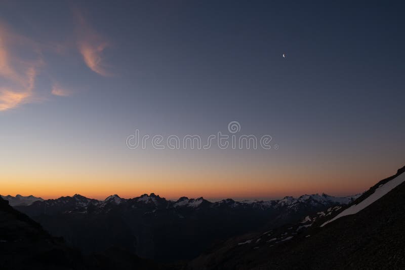 A lua pequena foto de stock. Imagem de nuvem, noite - 211724968