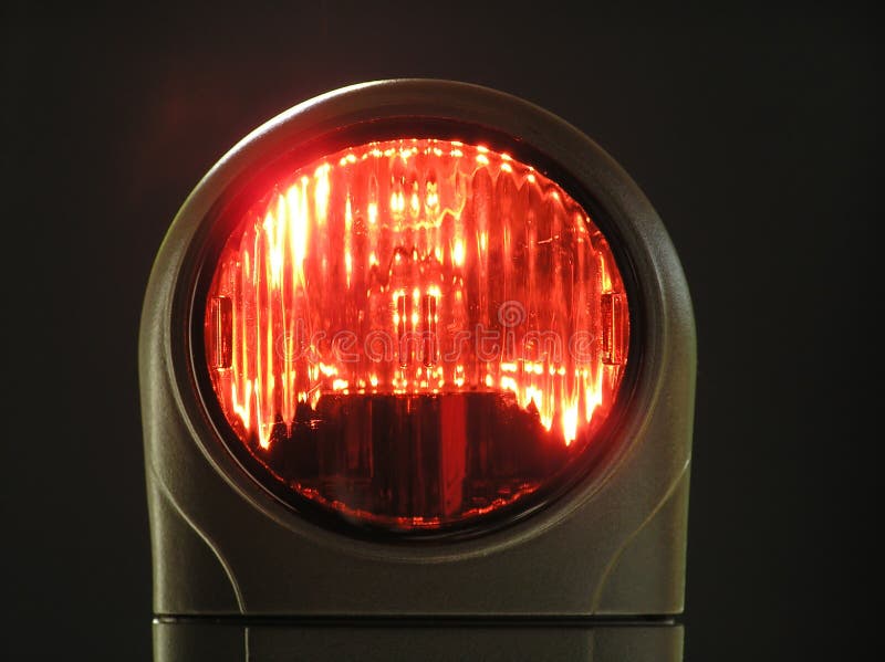 Luce rossa fotografia stock. Immagine di luce, nero, elettrico - 242756