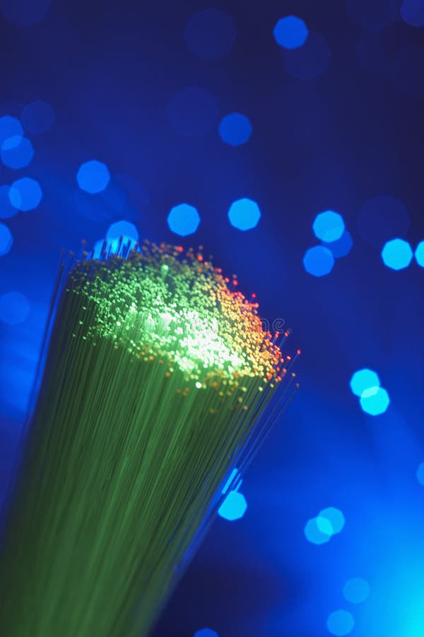 Luces Verdes De La Fibra óptica Imagen de archivo - Imagen de vertical ...