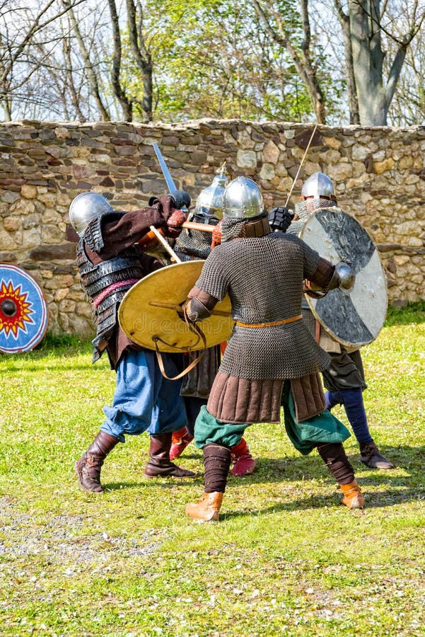 Caballero medieval imagen de archivo. Imagen de humo, chivalry - 5750173