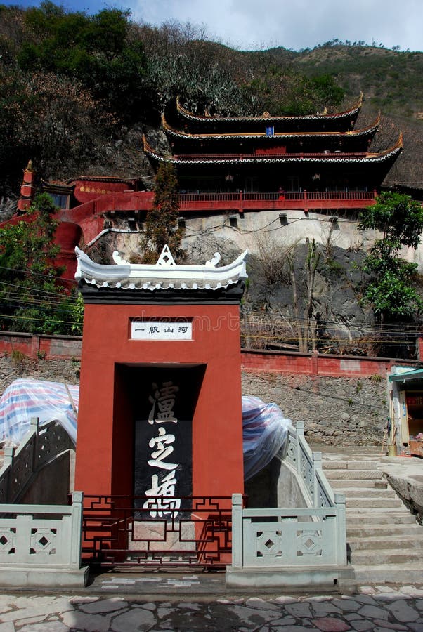 LuDing, China: Guan Yin Gu Temple Editorial Image - Image of levels ...
