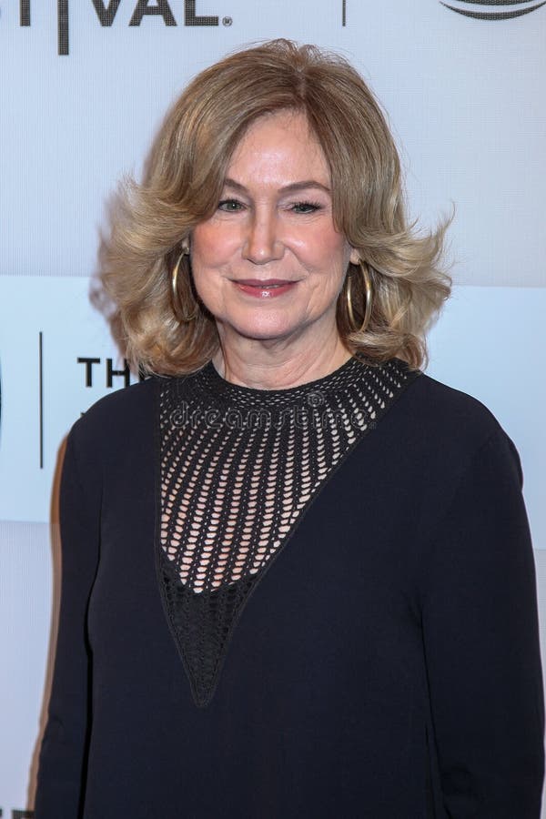 Lugar de Maria Kay foto editorial. Imagen de actriz, rojo - 70578751