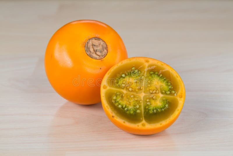 Lulo Tropikalna Owoc - Solanum Quitoense Obraz Stock - Obraz złożonej z ...