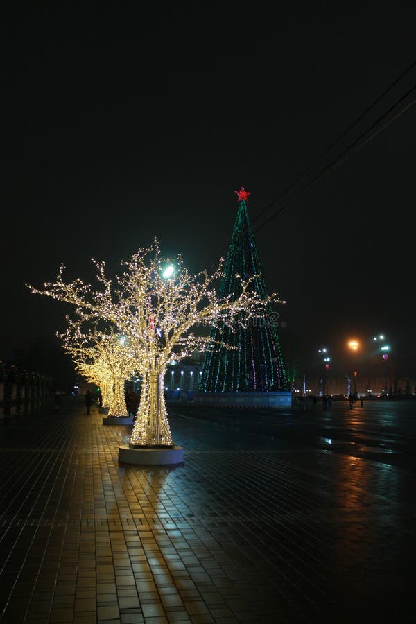 Luminous Tree on Lenin Square, Tula, New-Year 2018 Stock Photo - Image ...
