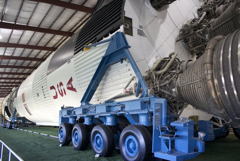 Cohete Lunar Saturno V imagen de archivo editorial. Imagen de saturno ...