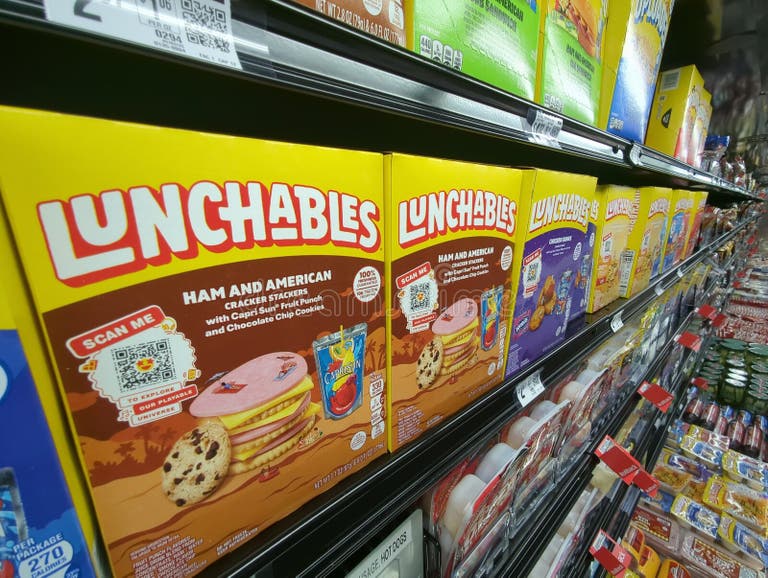 Lunchables Lunch Boxes Brand Display Logo on Shelf Editorial Photo ...