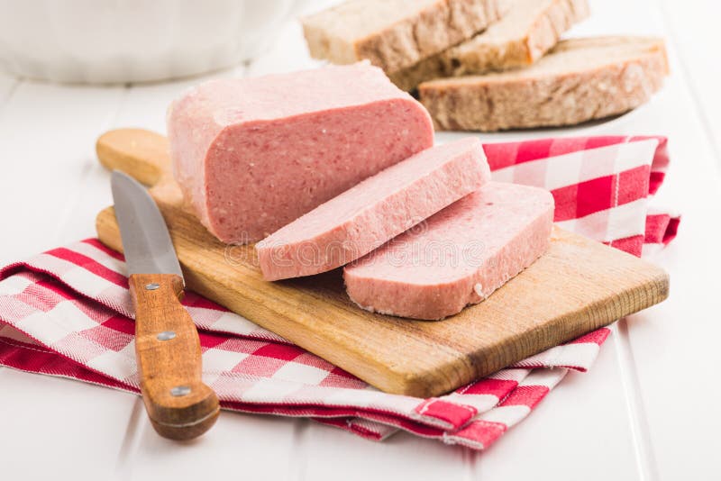 Luncheon Meat on Cutting Board Stock Image - Image of cutting, slice ...