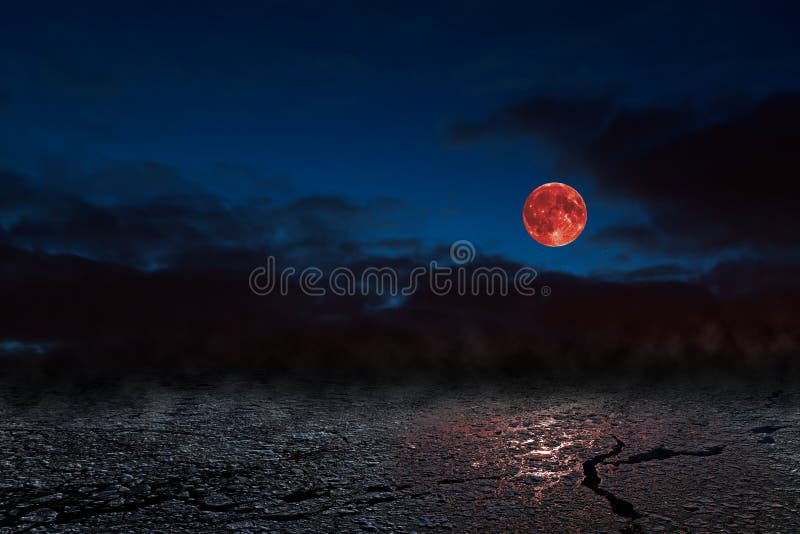 Lune rouge - bloodmoon image stock. Image du lunaire - 60025861