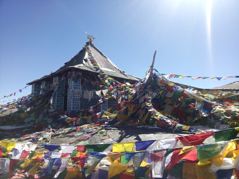 Lungta photo stock. Image du triangle, détritus, pyramide - 52634790