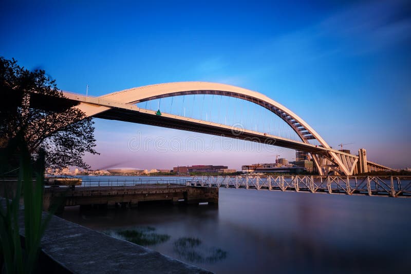 Lupu Bridge stock image. Image of crossing, bridge, huangpu - 17649835