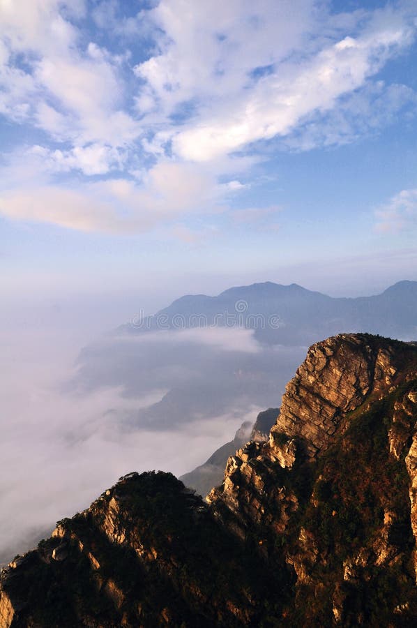 Lushan in China stock image. Image of sunny, tourist - 21929149