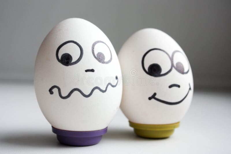 Lustige Lustige Eier Zwei Eier Für Halloween Stockbild - Bild von ...