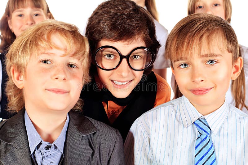 Lustige Schulkinder stockbild. Bild von zicklein, staffelung - 35314949
