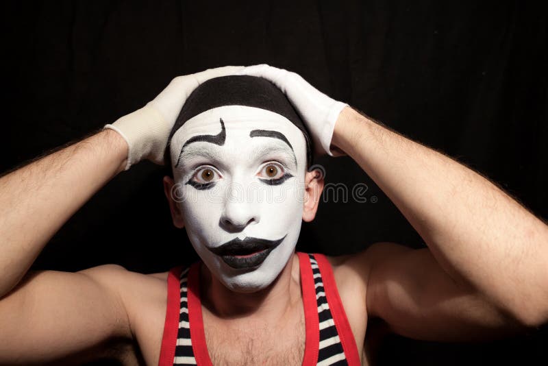 Lustiger Dummer Pantomime Ergriff Seinen Kopf Stockfoto - Bild von kopf ...