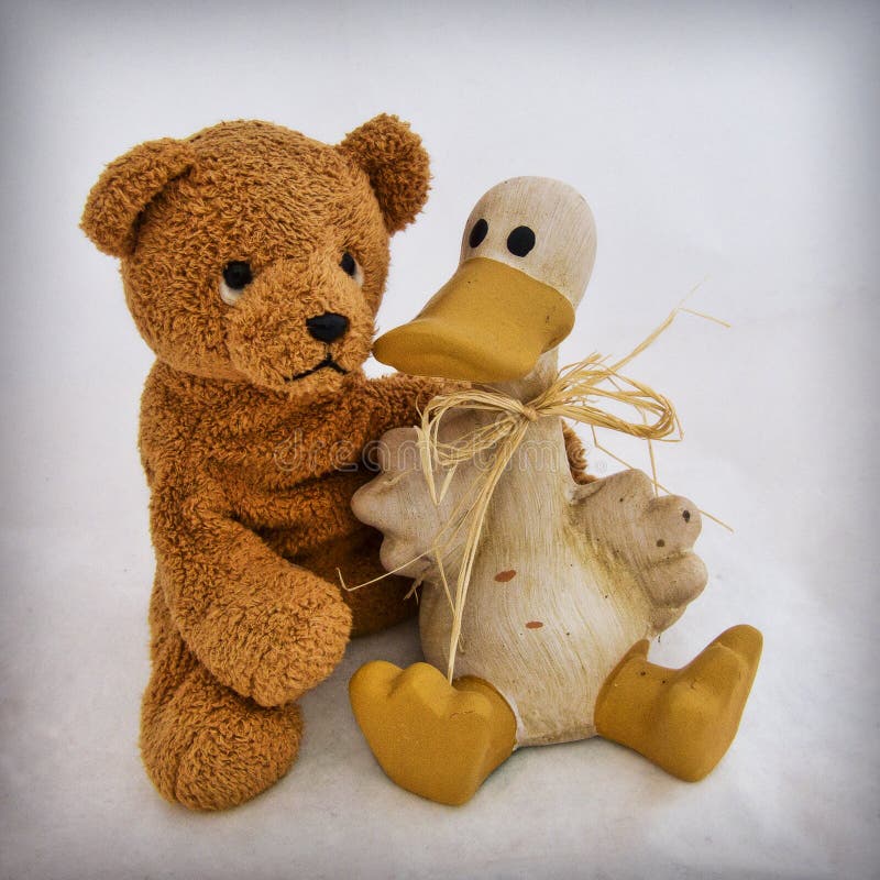 115 Peek Duck Stock Photos - Free & Royalty-Free Stock Photos from ...