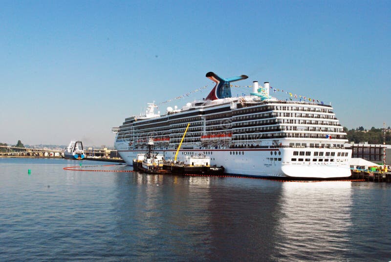 Cruise ship editorial photo. Image of bright, blue, ship - 136992326