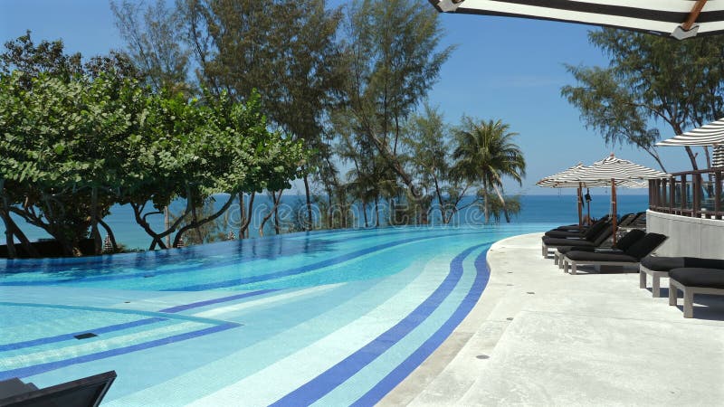 Luxurious Infinity Pool Overlooking Ocean at Stock Image - Image of ...