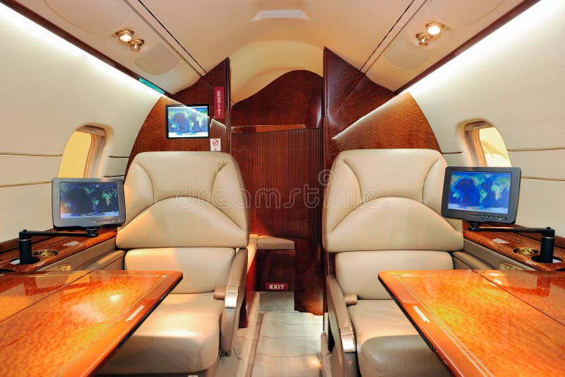 Luxury Private Jet Airplane Stock Image - Image of jetliner, fast: 3919477