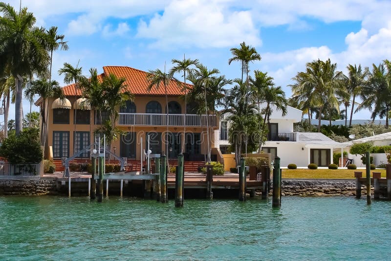 Luxurious Mansion in Miami Beach, Florida, U.S.a Stock Photo - Image of ...