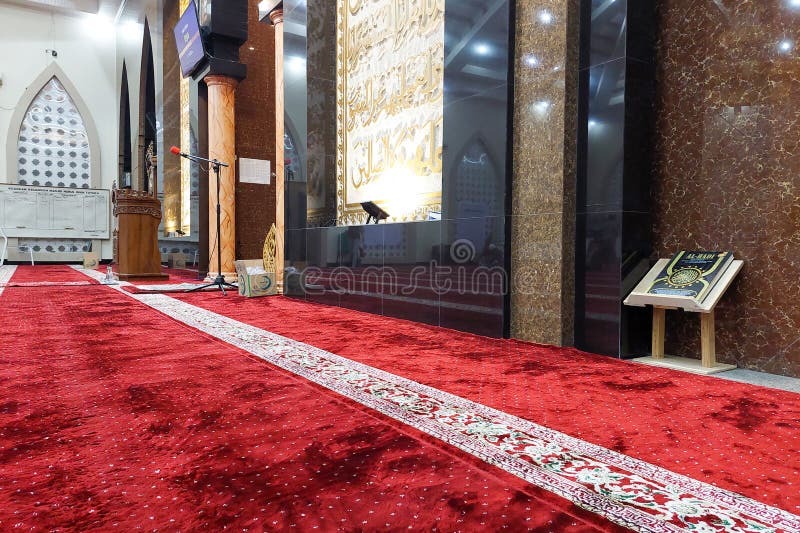 Luxurious Mosque Interior with Red Carpet Editorial Image - Image of ...