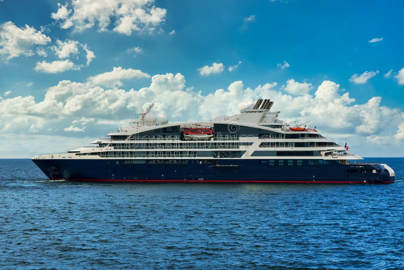 Luxury cruise ship editorial photo. Image of ocean, multistage - 260652526