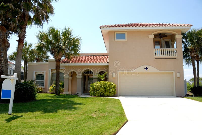 Mansion in Tampa Florida stock image. Image of neighborhood - 32244287