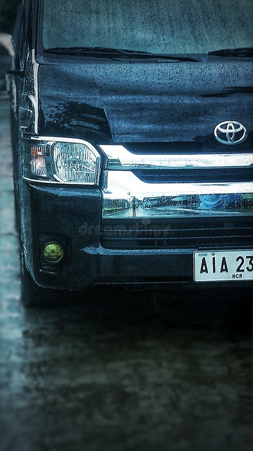 Luxury Van on Rain editorial stock image. Image of condensation - 118602984