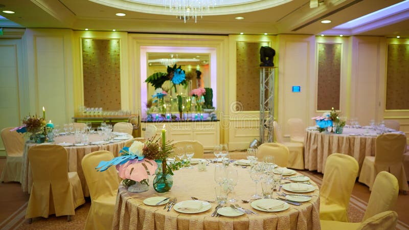 The Luxury Wedding Reception Dinner Table Setup Stock Image - Image of ...