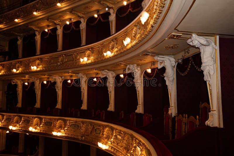 Lviv opera house interior editorial photography. Image of grand - 212561542